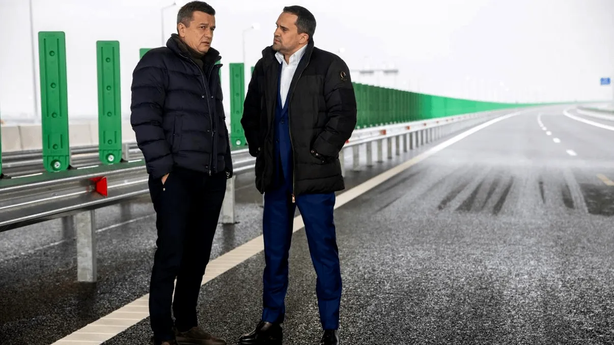 Cu ce a venit încălțat Sorin Grindeanu la inaugurarea A7 Pietroasele ...