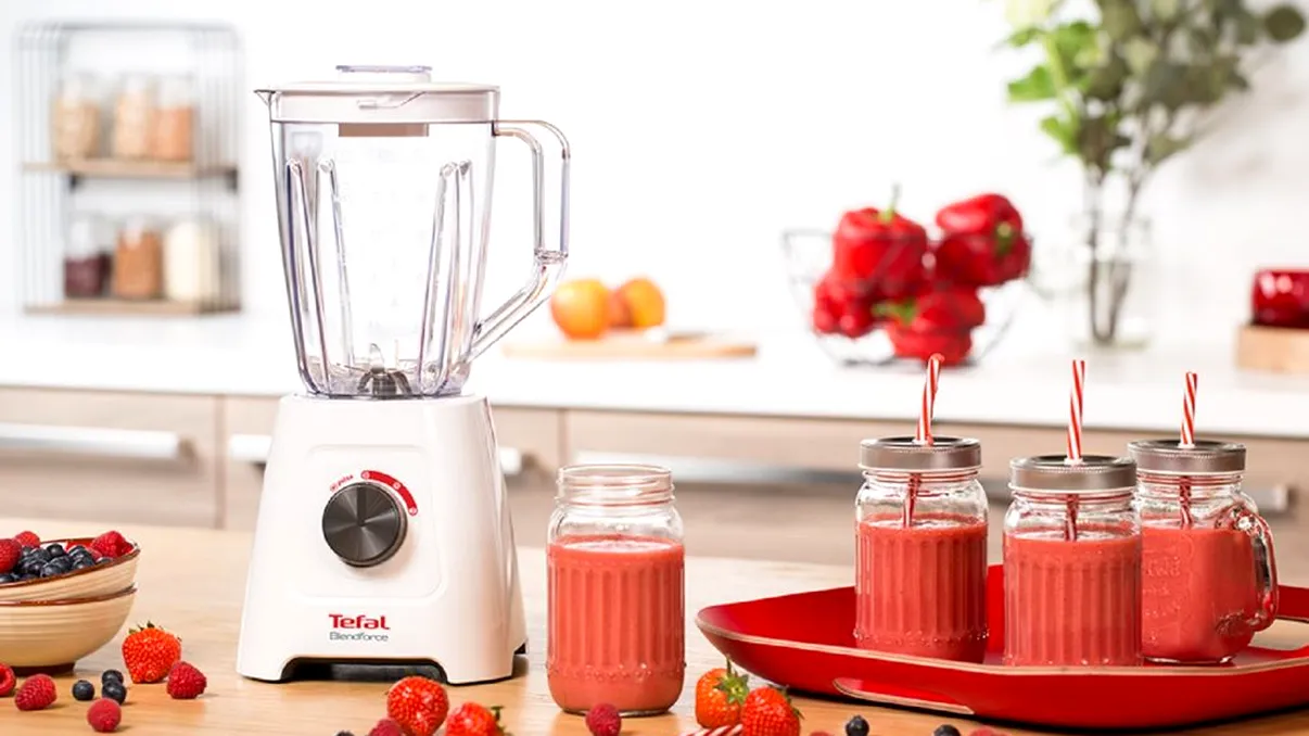 Alimentele pe care să nu le mai pui în blender. Faci o mare greșeală ...