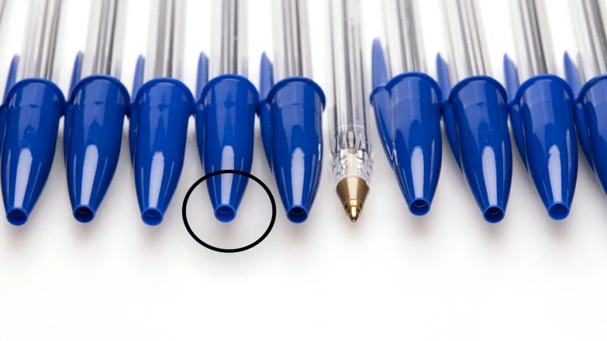 De ce fiecare pix are o gaură mică la capac? Motivul te va uimi, cu siguranță - Playtech Știri