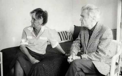 El, 70 de ani. Ea, doar 35. Friedgard Thoma, ”blestemul indispensabil ...