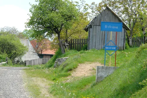 Comuna din România în care mai sunt doar 77 de locuitori. Este cea mai ...