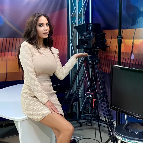 Femeia cunoscută din România cu care iubitul Elenei Udrea ar fi avut o relaţie. Sigur nu ştiai ...