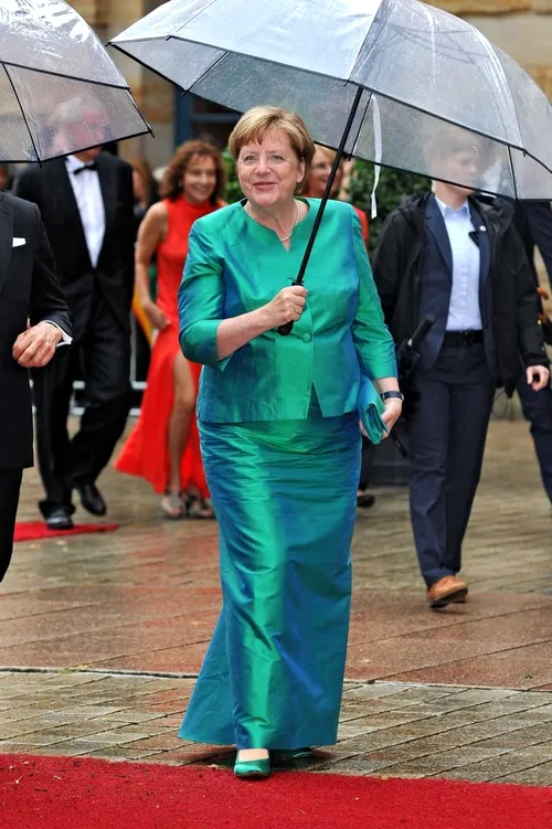 Câți bani a plătit Angela Merkel pentru coafuri și machiaj în 2023 ...
