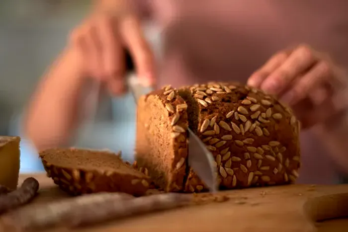 Ce conţine fiecare tip de pâine din Lidl, de fapt. O cumperi mereu ...